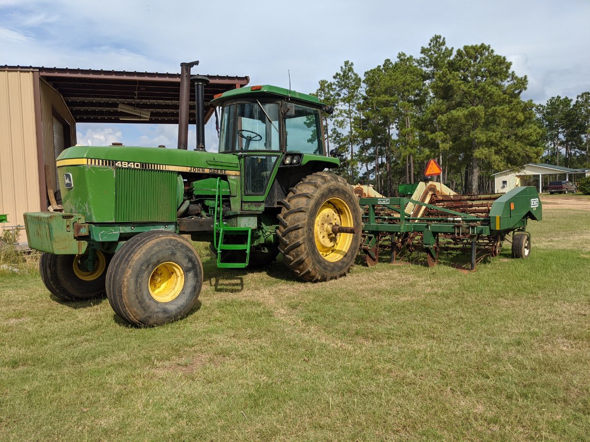 Some of my favorite tractors of all colors - General Chat - Red Power ...