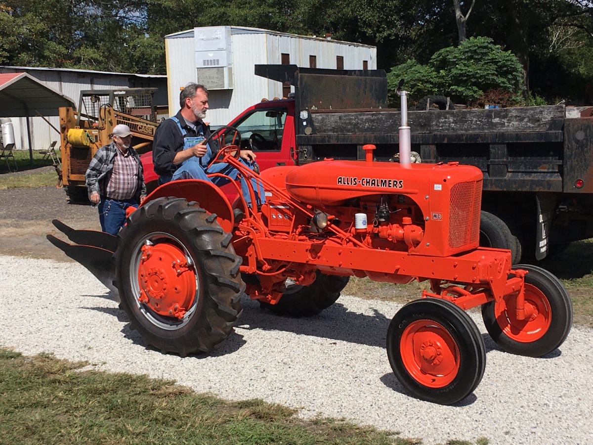 Tractor Show - General Chat - Red Power Magazine Community
