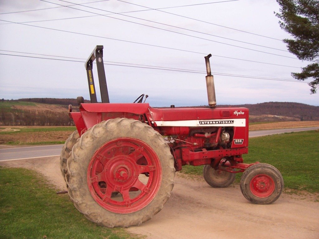 notables for a 656 hydro? - General Chat - Red Power Magazine Community