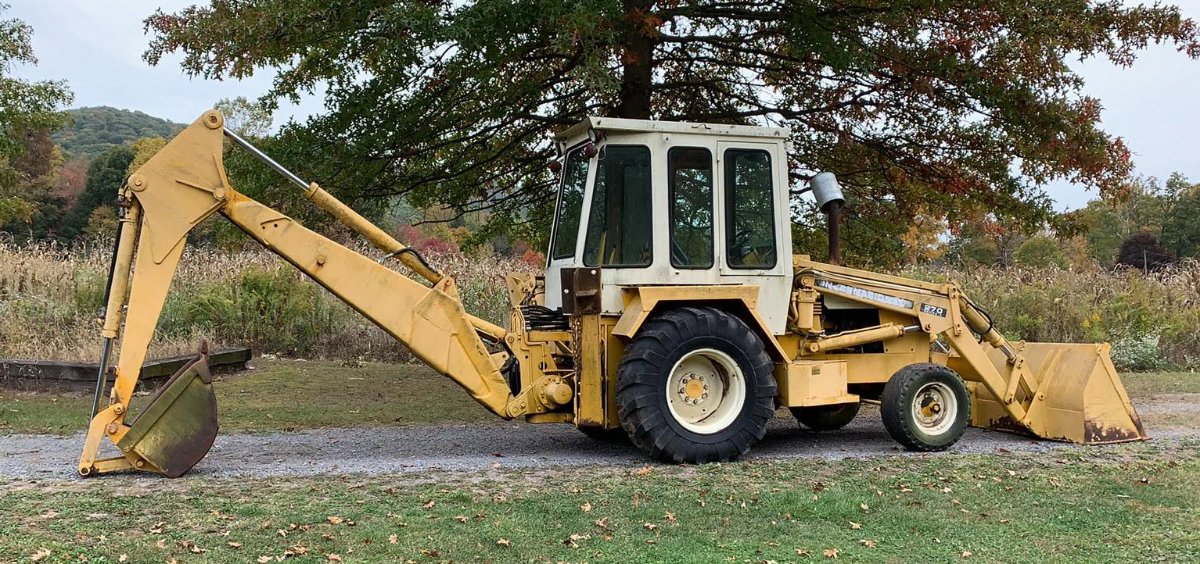 International 270A backhoe - IH Construction Equipment - Red Power ...