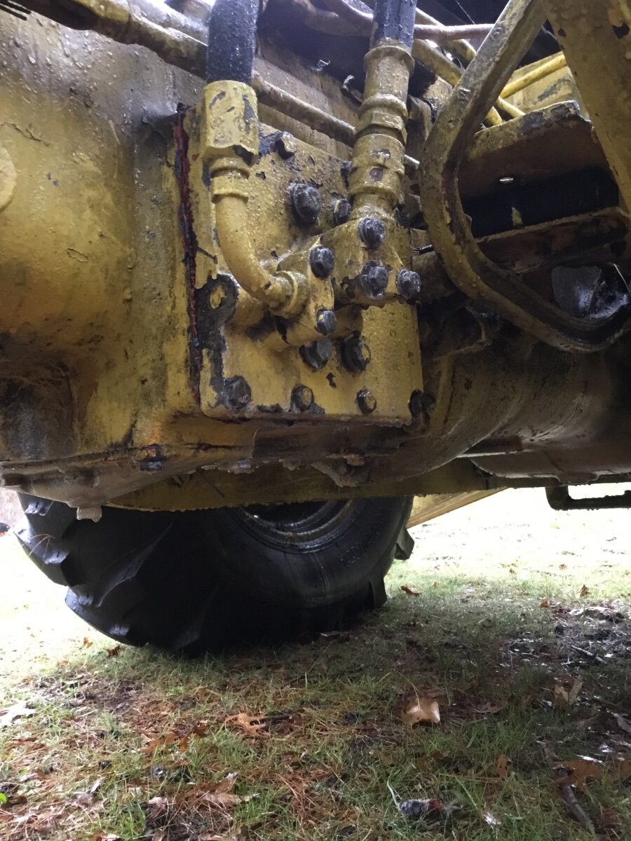 IH 2504 Tractor and 3000 Backhoe - Technical IH Talk - Red Power ...