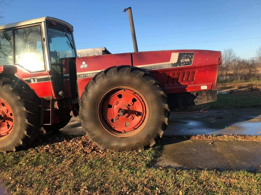 Capabilities of a 3788 2+2 - Page 2 - Technical IH Talk - Red Power ...