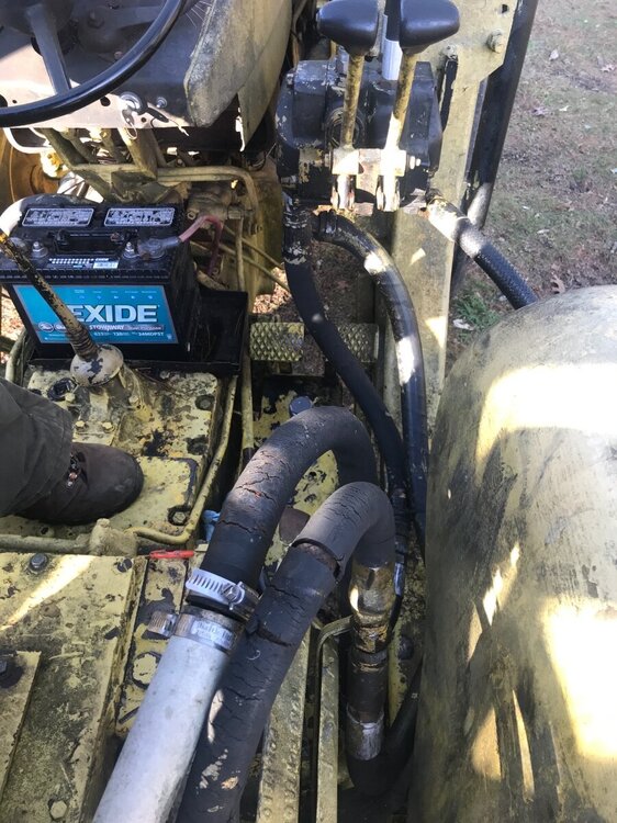 IH 2504 Tractor and 3000 Backhoe - Page 6 - Technical IH Talk - Red ...