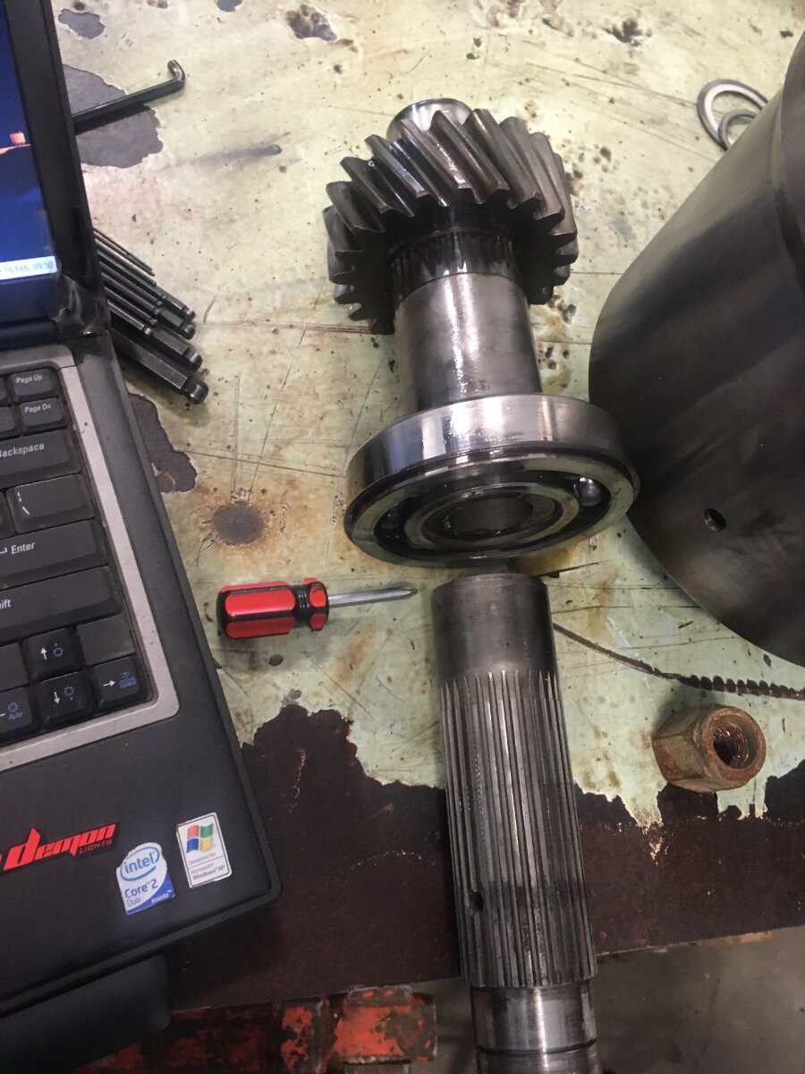 2290 broken input shaft - Technical IH Talk - Red Power Magazine Community
