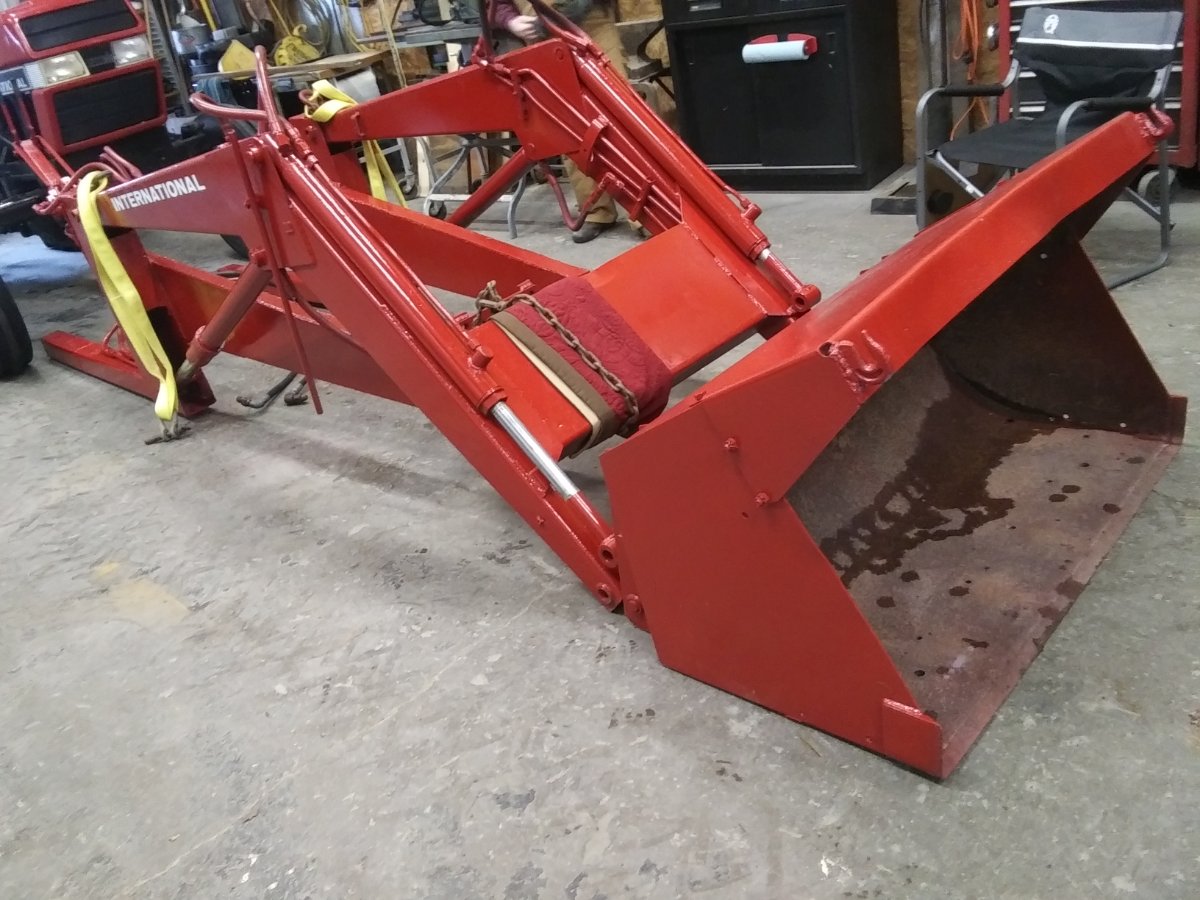 Who can say what this loader is? - Technical IH Talk - Red Power ...