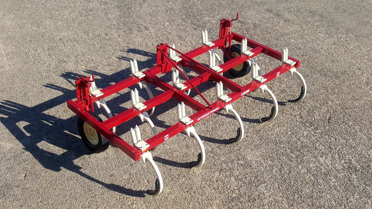 Scratch built IH 55 13 shank chisel plow - General Chat - Red Power ...