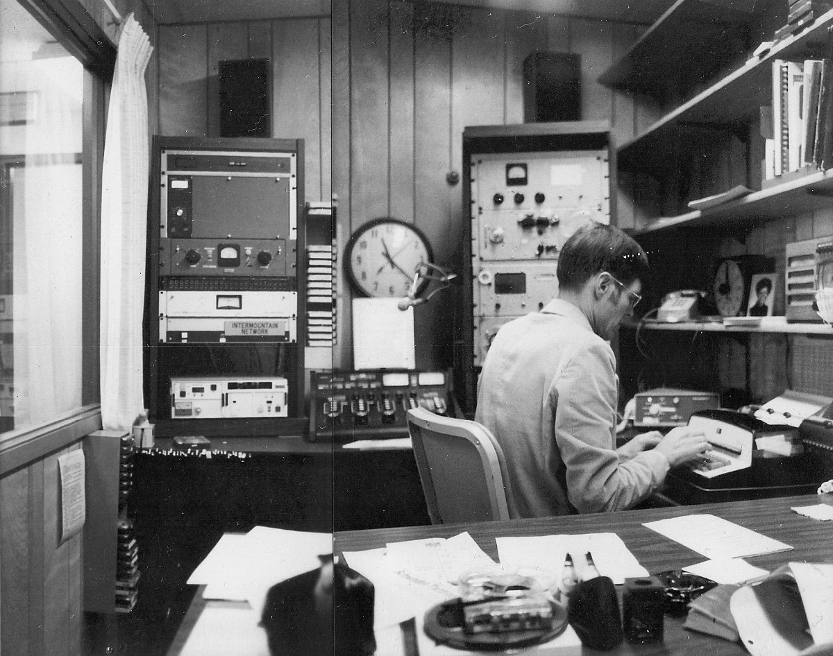 IH Tractors on Montana Farm - Page 891 - General Chat - Red Power ...