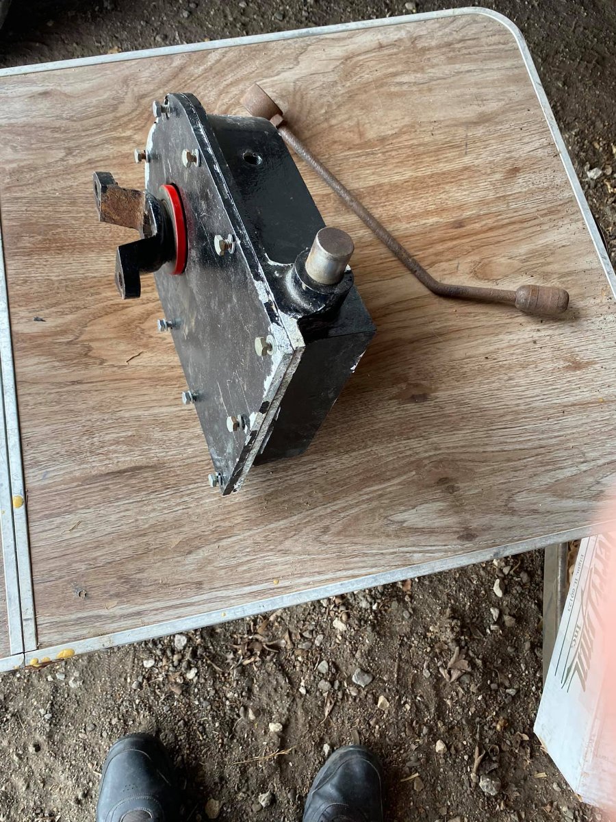 Installing Road Gear in my F20 - Technical IH Talk - Red Power Magazine ...