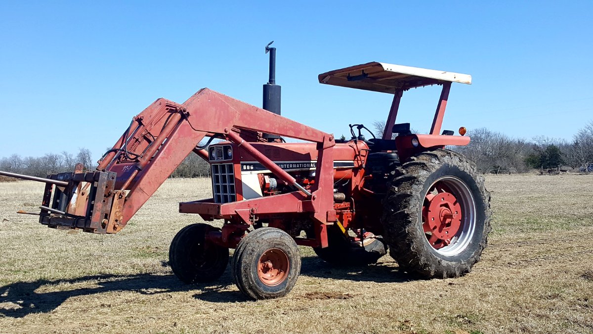 IH 686 w/2350 Loader - Technical IH Talk - Red Power Magazine Community