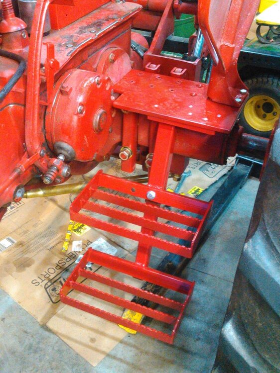 Farmall M Steps - Technical IH Talk - Red Power Magazine Community