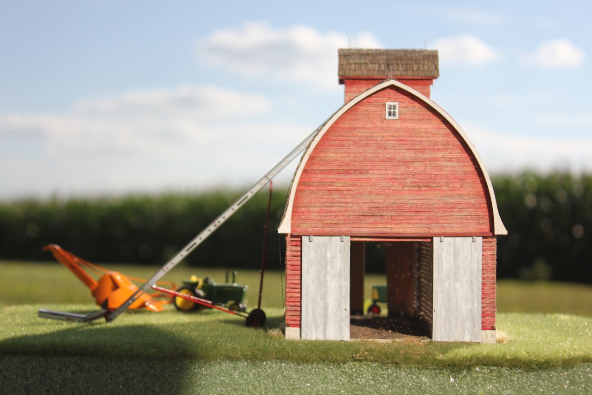 model corn crib - General Chat - Red Power Magazine Community