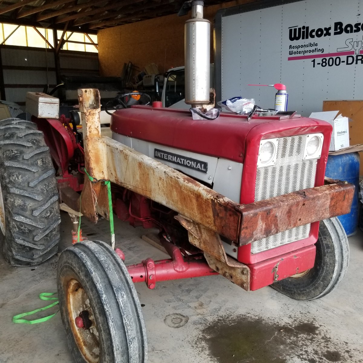 Mounting an IH 2000 Loader on a IH 606 Tractor - Technical IH Talk ...