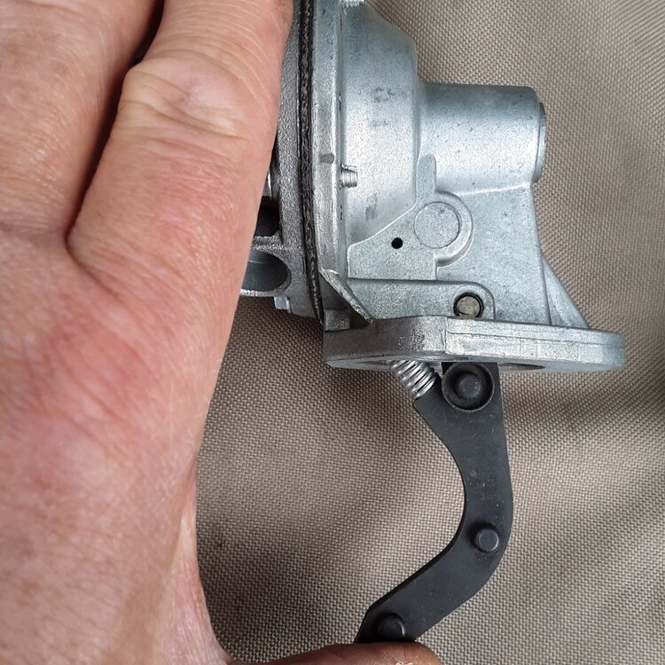 574 C-200 fuel pump - Technical IH Talk - Red Power Magazine Community