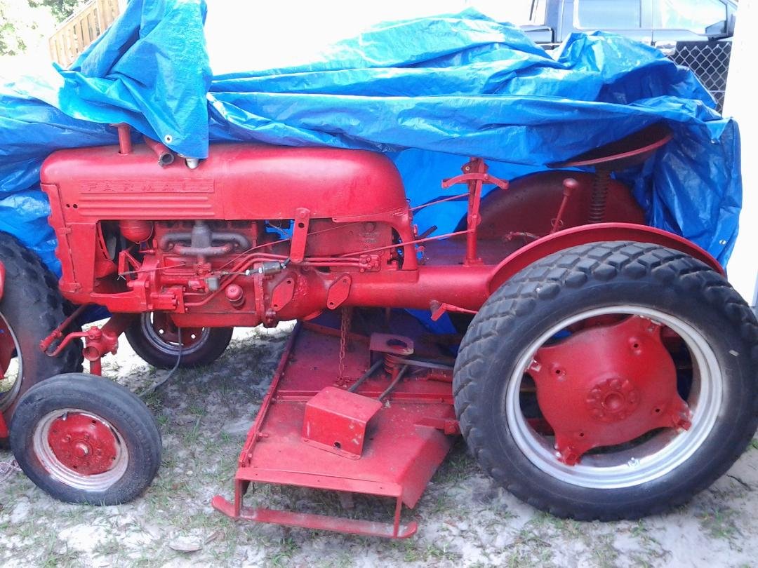help with year and model of my IH tractor - Technical IH Talk - Red ...