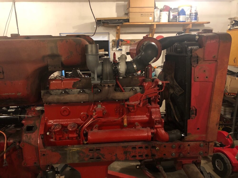 Engine replacement in an 806 - Technical IH Talk - Red Power Magazine ...