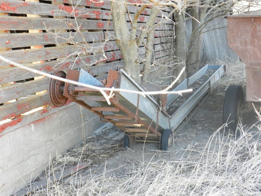 model corn crib - General Chat - Red Power Magazine Community