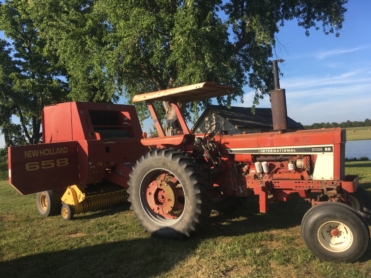 Tractor of the week # 4 686 - General Chat - Red Power Magazine Community