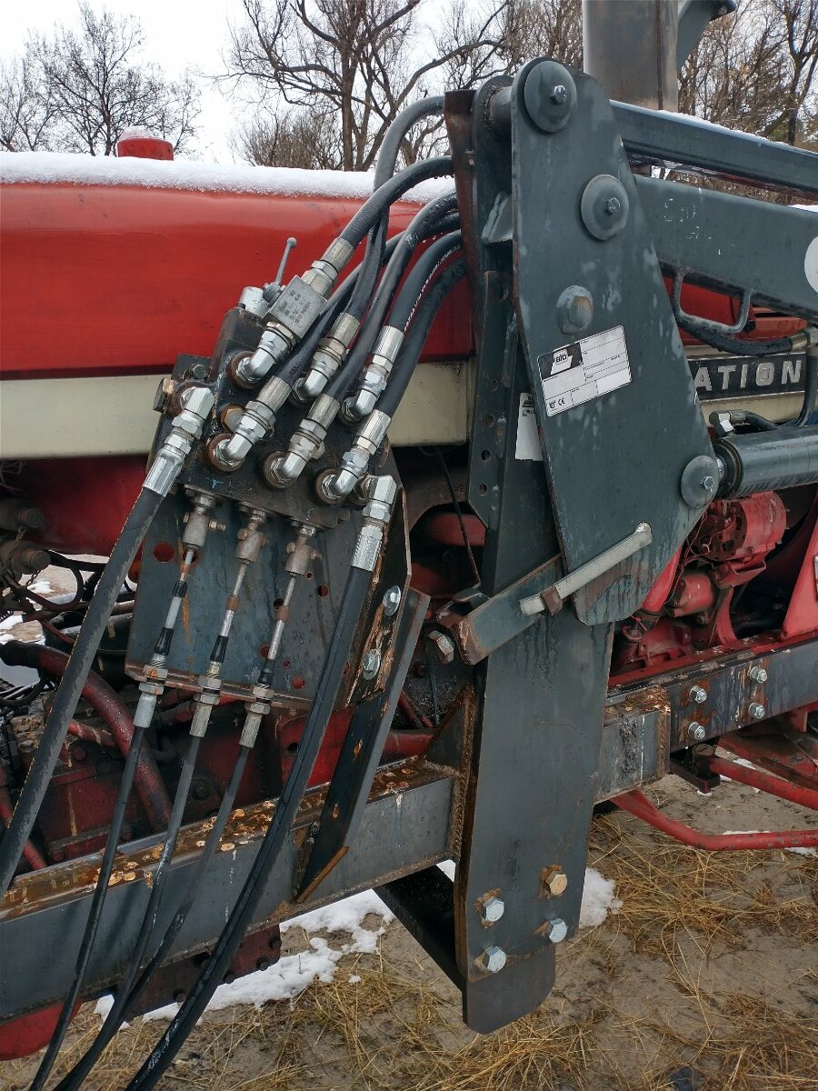 Newer style loader on older tractor - General Chat - Red Power Magazine ...