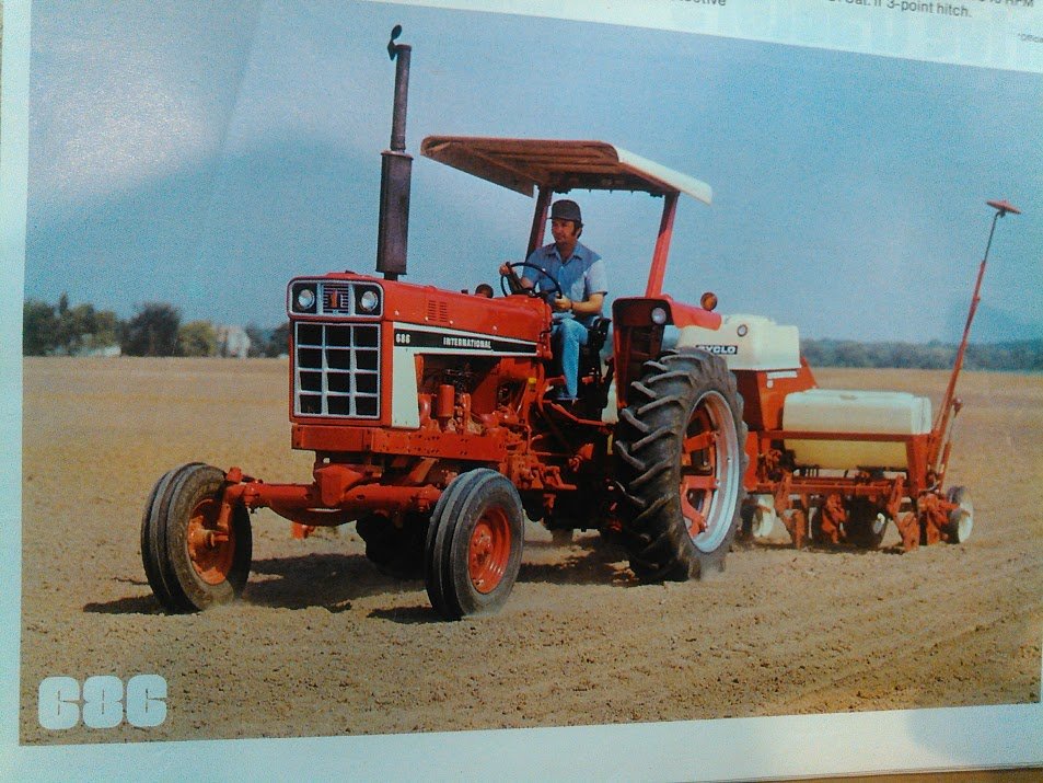 Tractor of the week # 4 686 - General Chat - Red Power Magazine Community