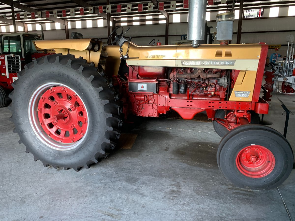 International Wheatland 1026 tractor - General Chat - Red Power ...