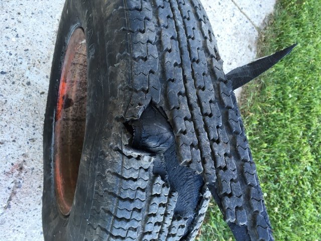 Another trailer tire failure - General Chat - Red Power Magazine Community