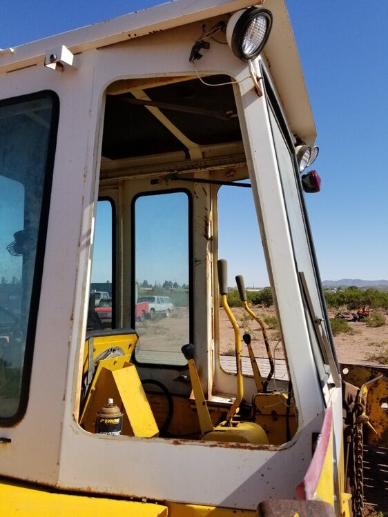 International 270A backhoe - IH Construction Equipment - Red Power ...