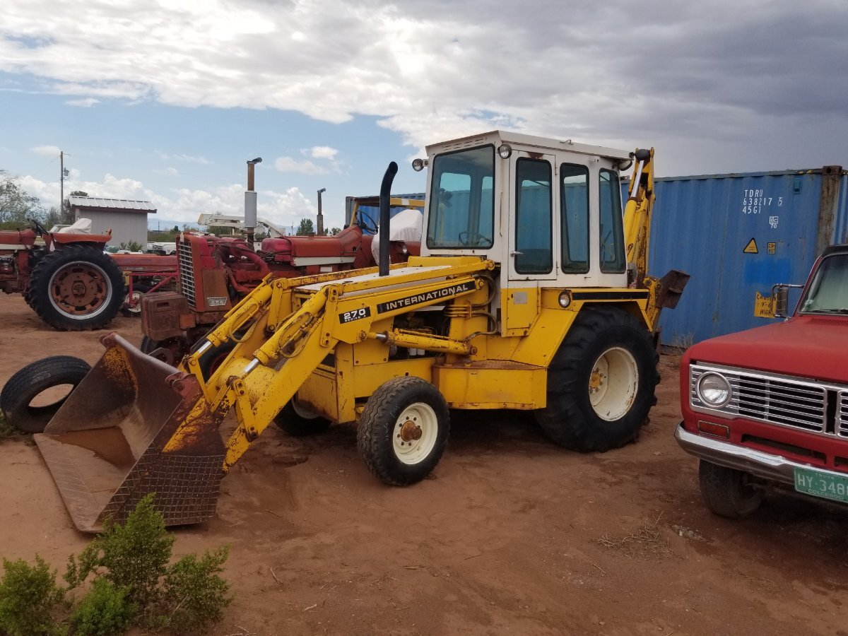International 270A backhoe - IH Construction Equipment - Red Power ...