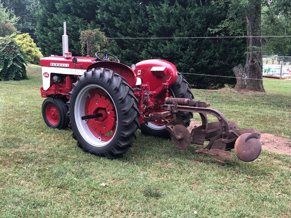 Fast hitch plow identification - Technical IH Talk - Red Power Magazine ...