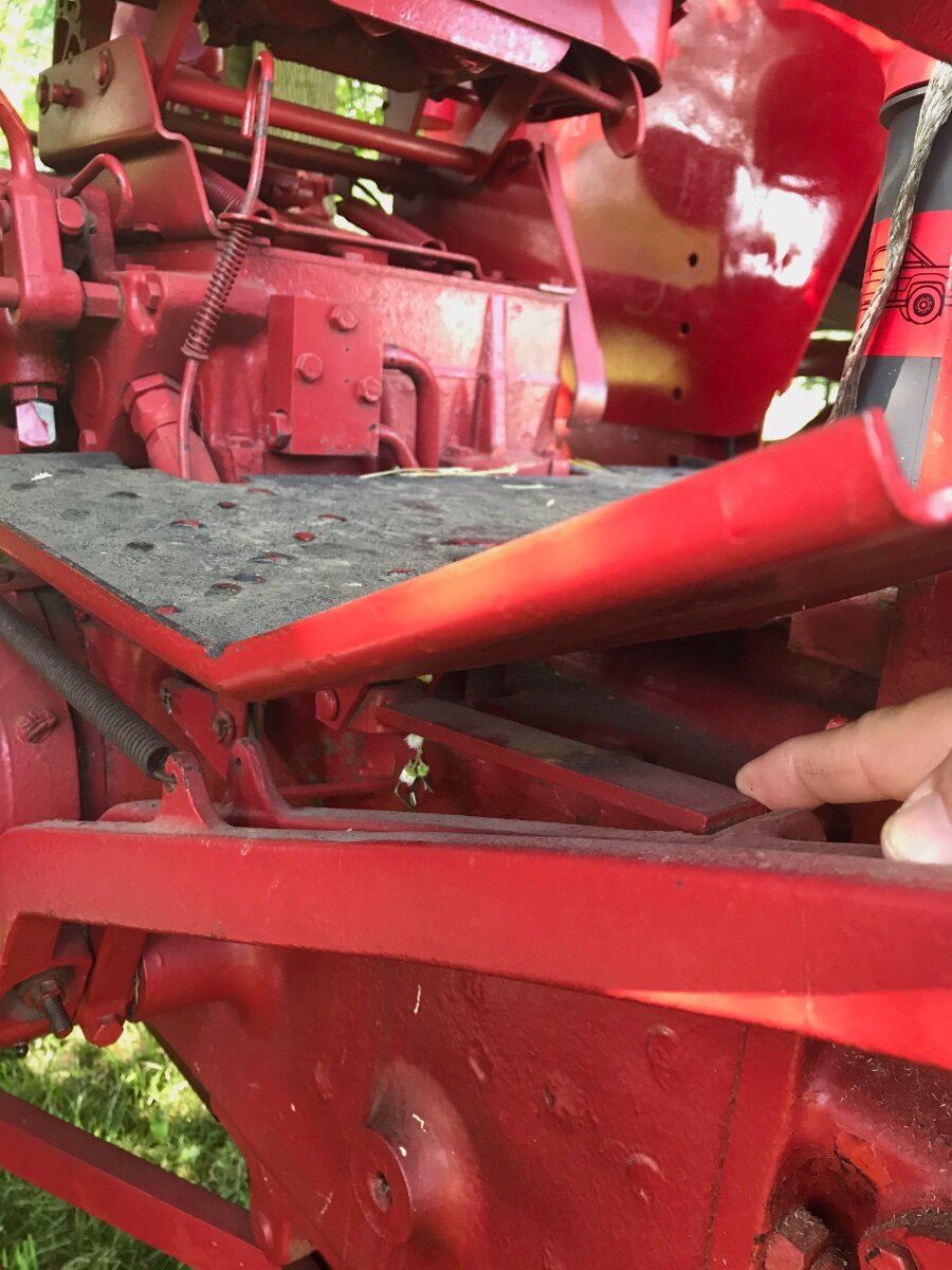 Farmall 656 Brake return springs ... - Technical IH Talk - Red Power ...