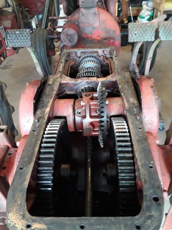 Farmall M transmission and eventually whole tractor rebuild. - Projects ...