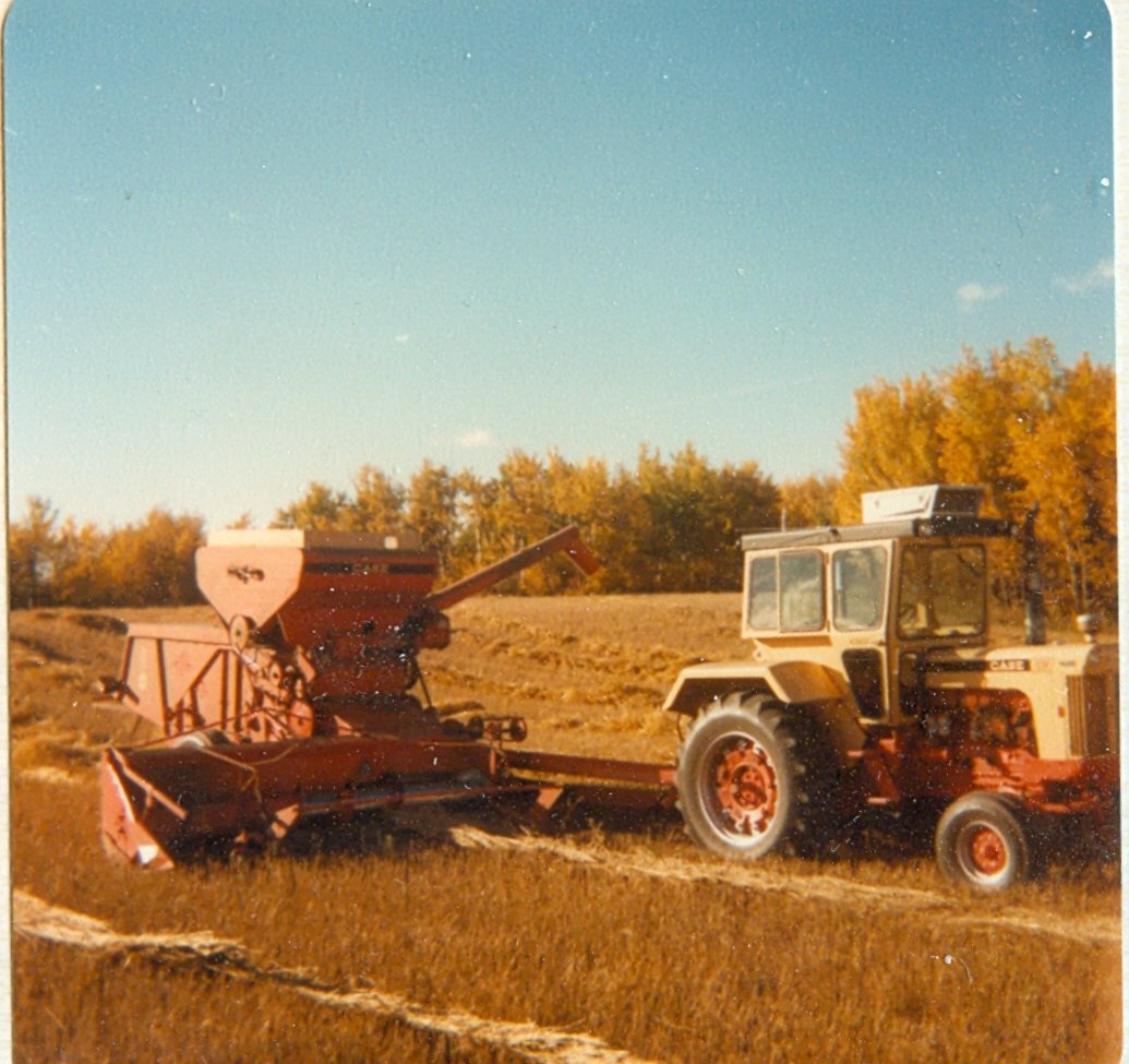 Real treat today, drove a Case 930 Comfort King western special ...