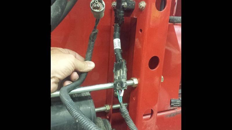 1688 with 1020 header - Technical IH Talk - Red Power Magazine Community