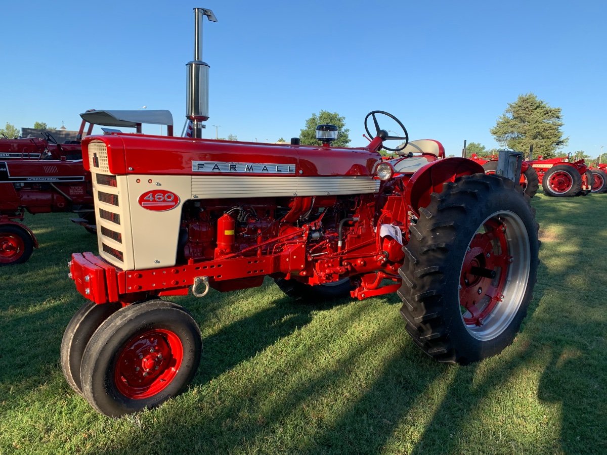 Tractor of the week # 30 460 - General Chat - Red Power Magazine Community