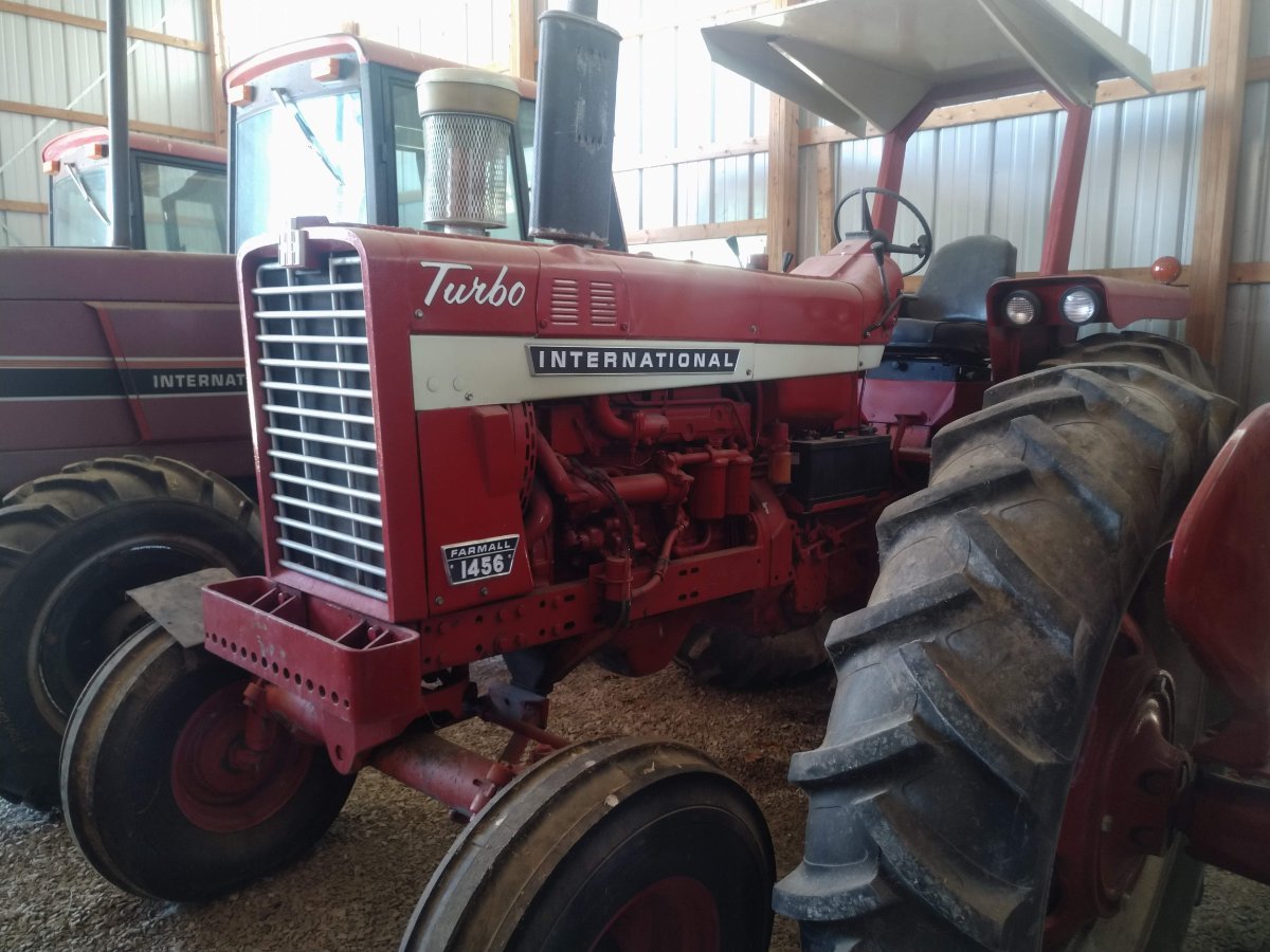 Tractor of the week # 29 3088 - General Chat - Red Power Magazine Community
