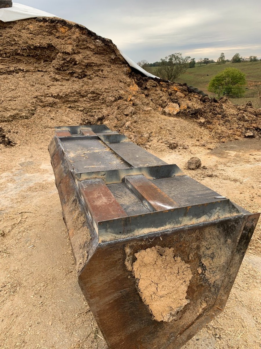 Silage bucket repair - General Chat - Red Power Magazine Community