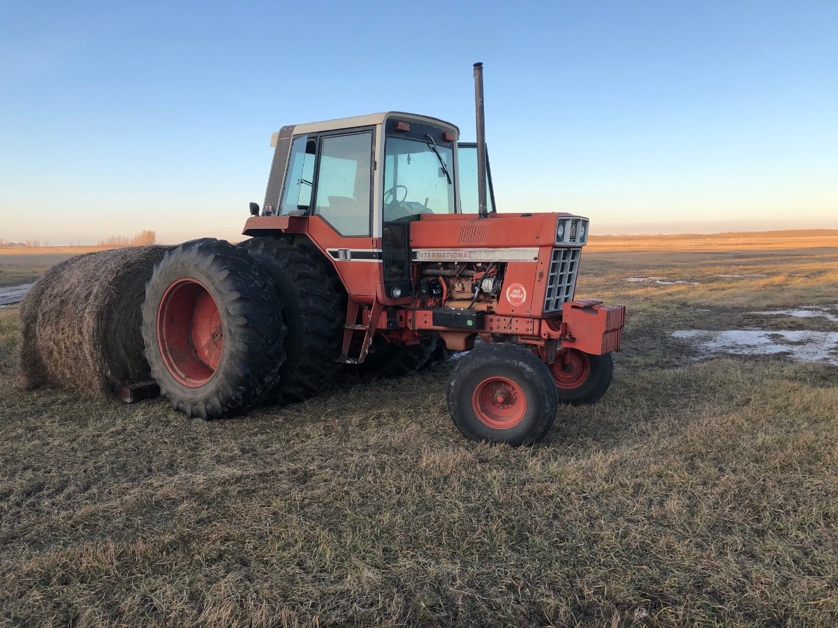 Pictures of the red power 1486 finally. - Technical IH Talk - Red Power ...