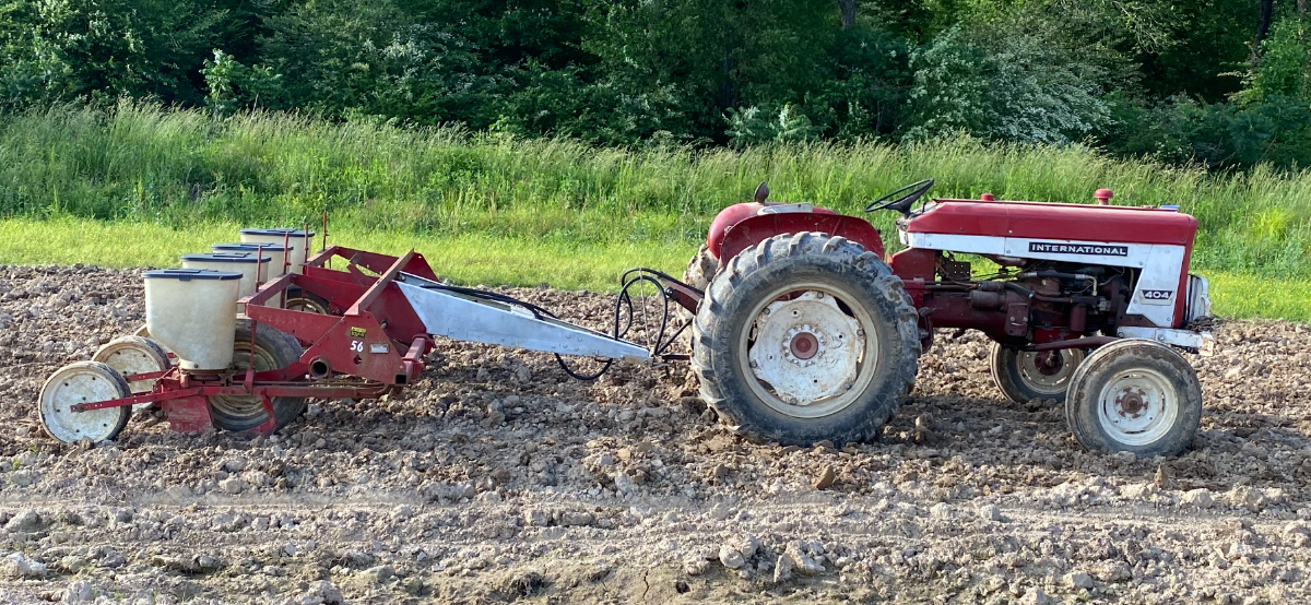 Ih 1066 injector clamp bolt torque? - Technical IH Talk - Red Power ...