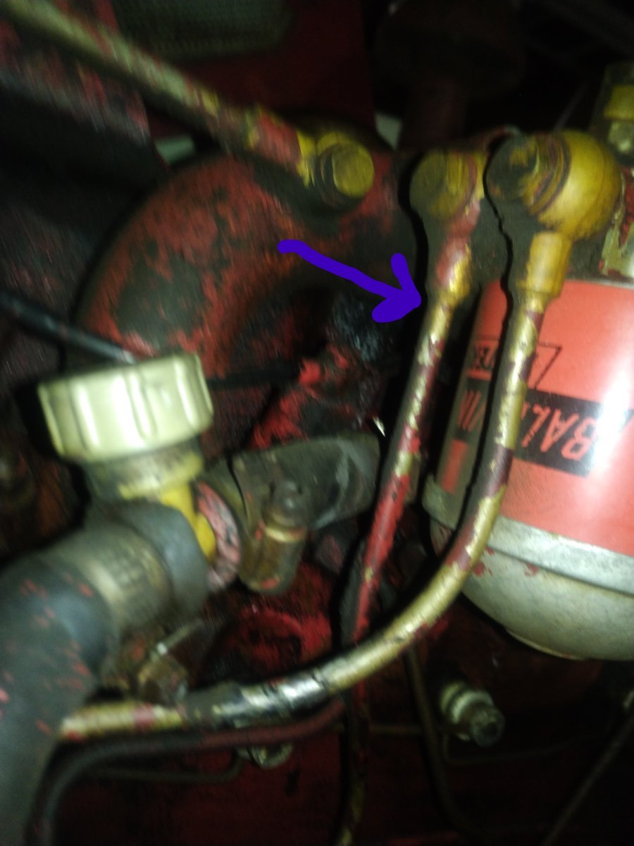 B414 diesel fuel line - Technical IH Talk - Red Power Magazine Community