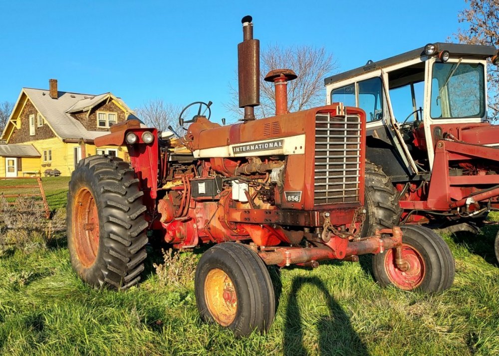 856 custom - Projects, Builds, & Restorations - Red Power Magazine ...