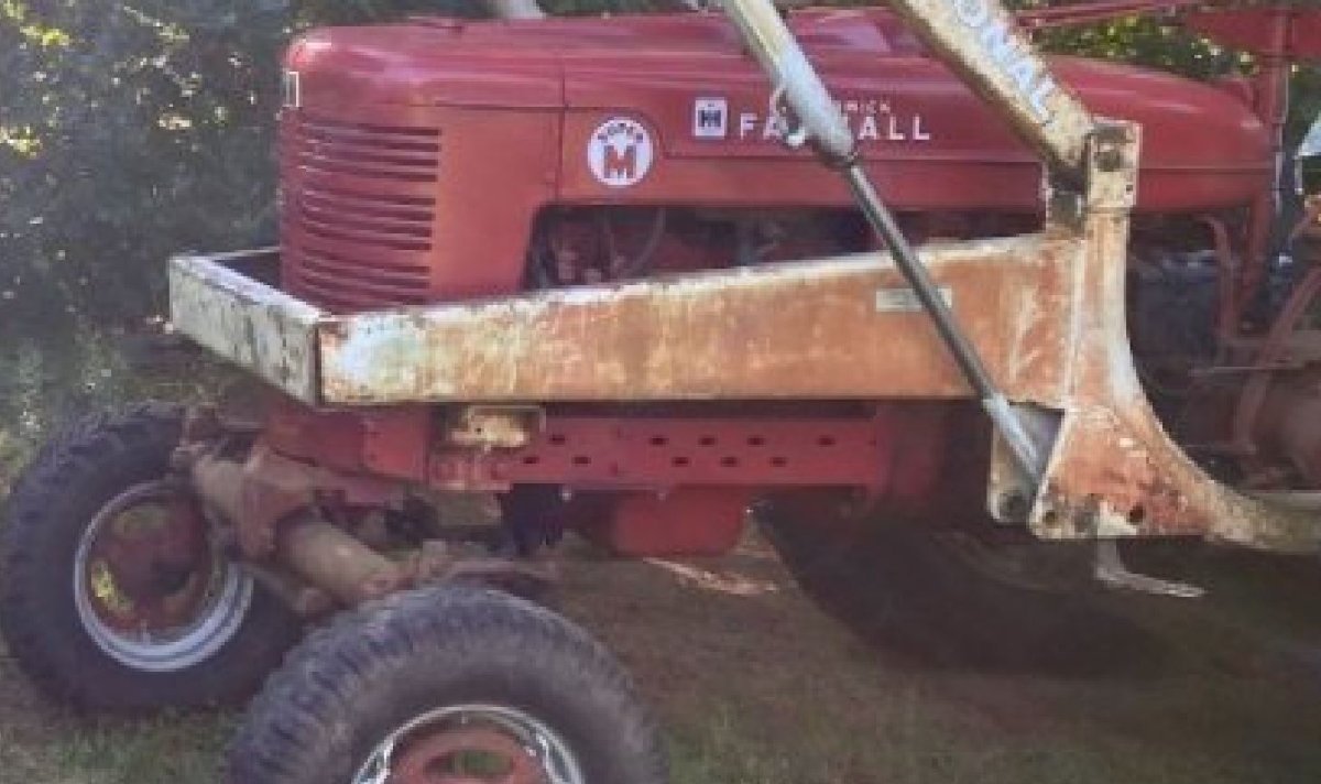 Farmall 400 loader - Page 2 - Technical IH Talk - Red Power Magazine ...
