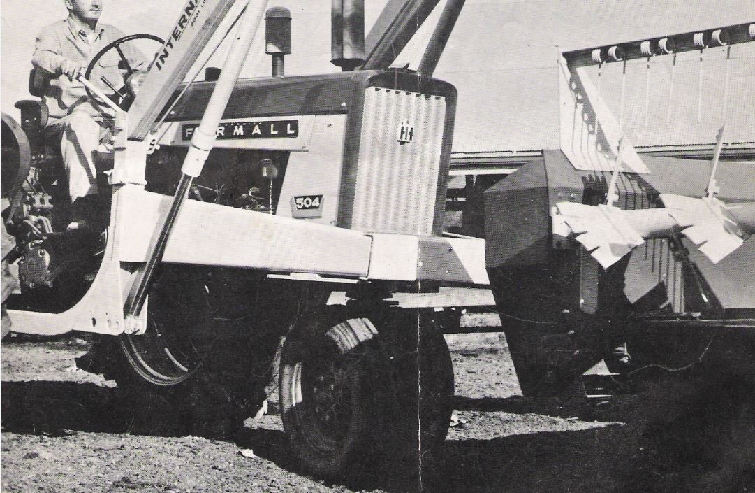 Farmall 400 loader - Page 2 - Technical IH Talk - Red Power Magazine ...