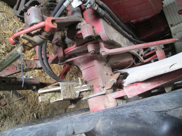 Farmall 400 loader - Page 2 - Technical IH Talk - Red Power Magazine ...