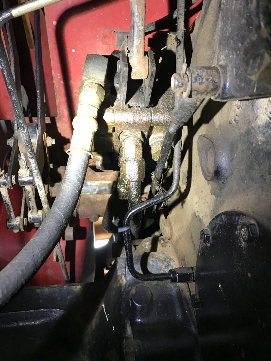 Question about CASE/IH 485 remote hydraulic valve - Technical IH Talk ...