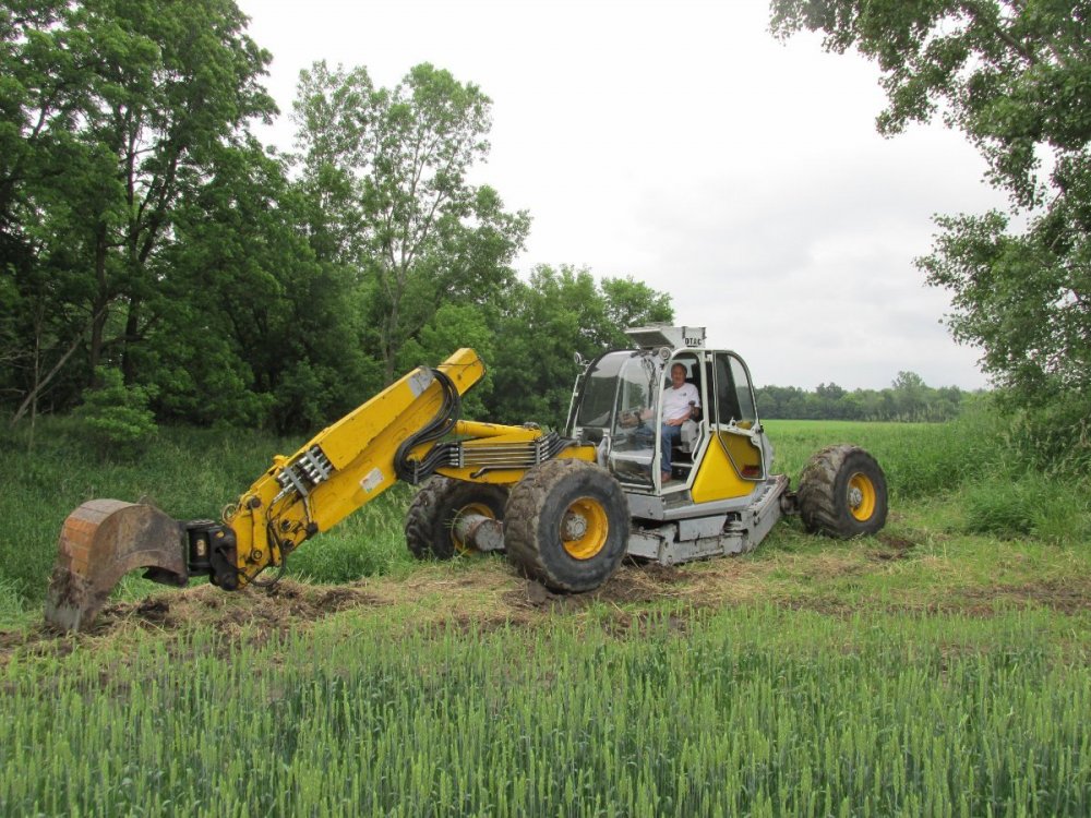 Awesome logging road building - IH Construction Equipment - Red Power ...