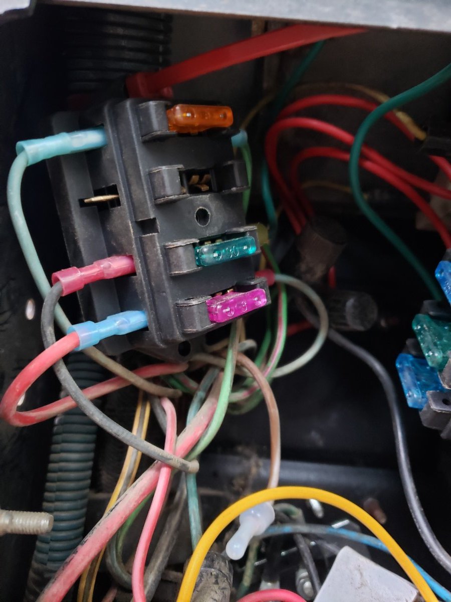 3688 fuse panel - NLA - Technical IH Talk - Red Power Magazine Community