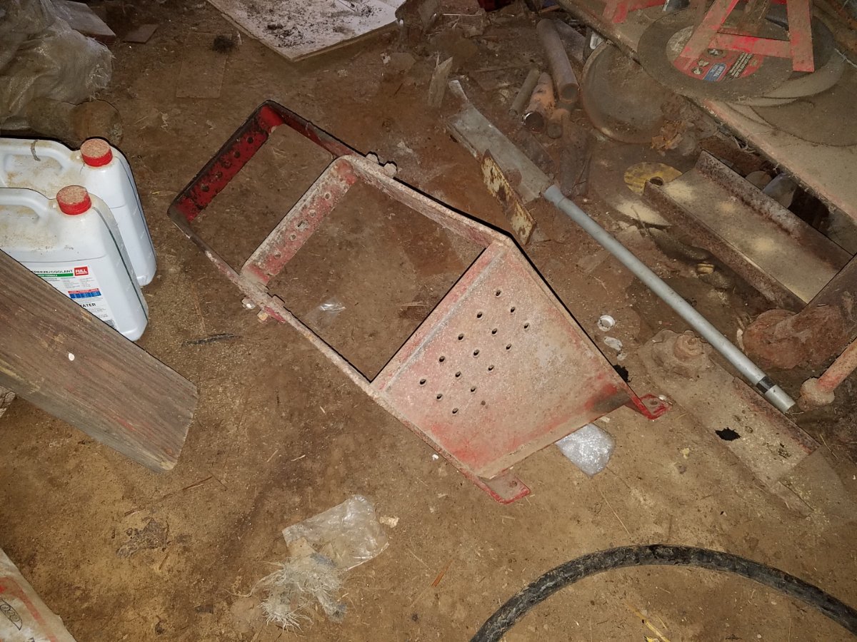 Diamond cab steps? - Technical IH Talk - Red Power Magazine Community