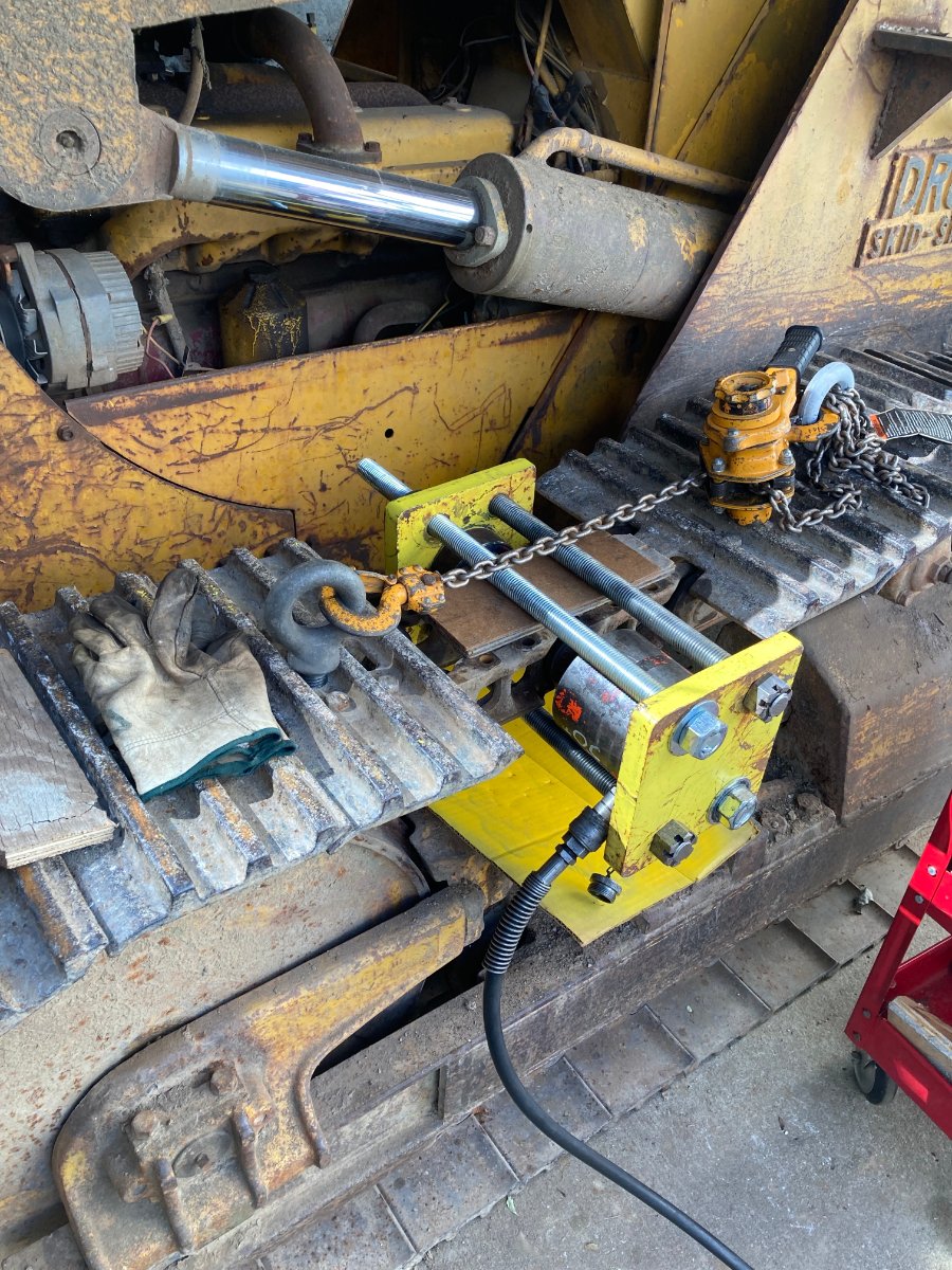 BTD6 track pins - IH Construction Equipment - Red Power Magazine Community