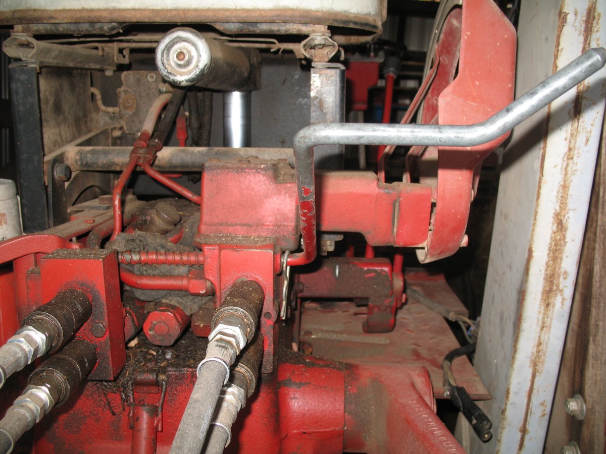 PTO lever 756 farmall - Technical IH Talk - Red Power Magazine Community