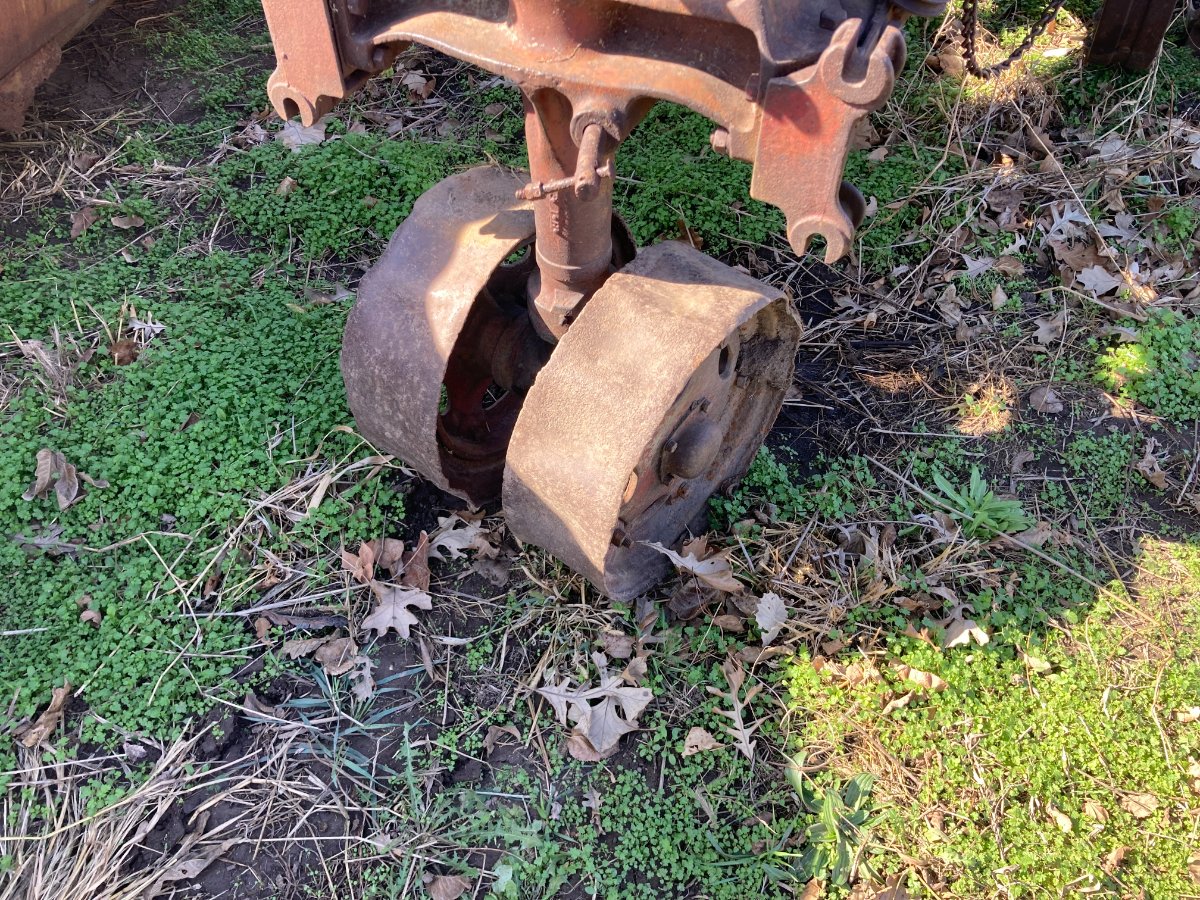 F-20s in the woods - Technical IH Talk - Red Power Magazine Community