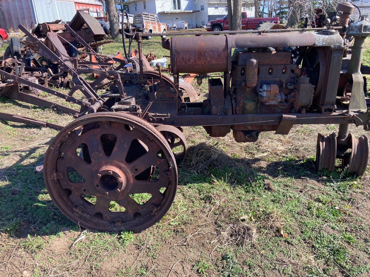 F-20s in the woods - Technical IH Talk - Red Power Magazine Community